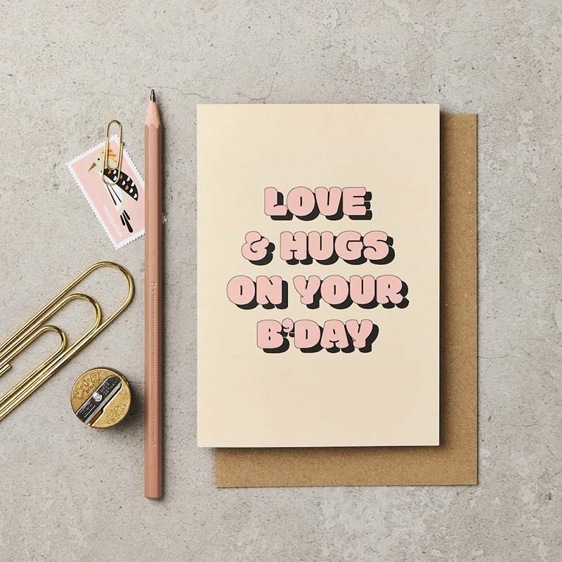 Katie Leamon | Tarjeta de Felicitación Bubble Love & Hugs On Your Birt