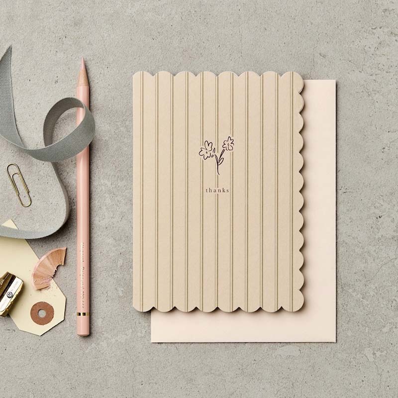 Katie Leamon | Tarjeta de Agradecimiento Scallop Thanks Posy